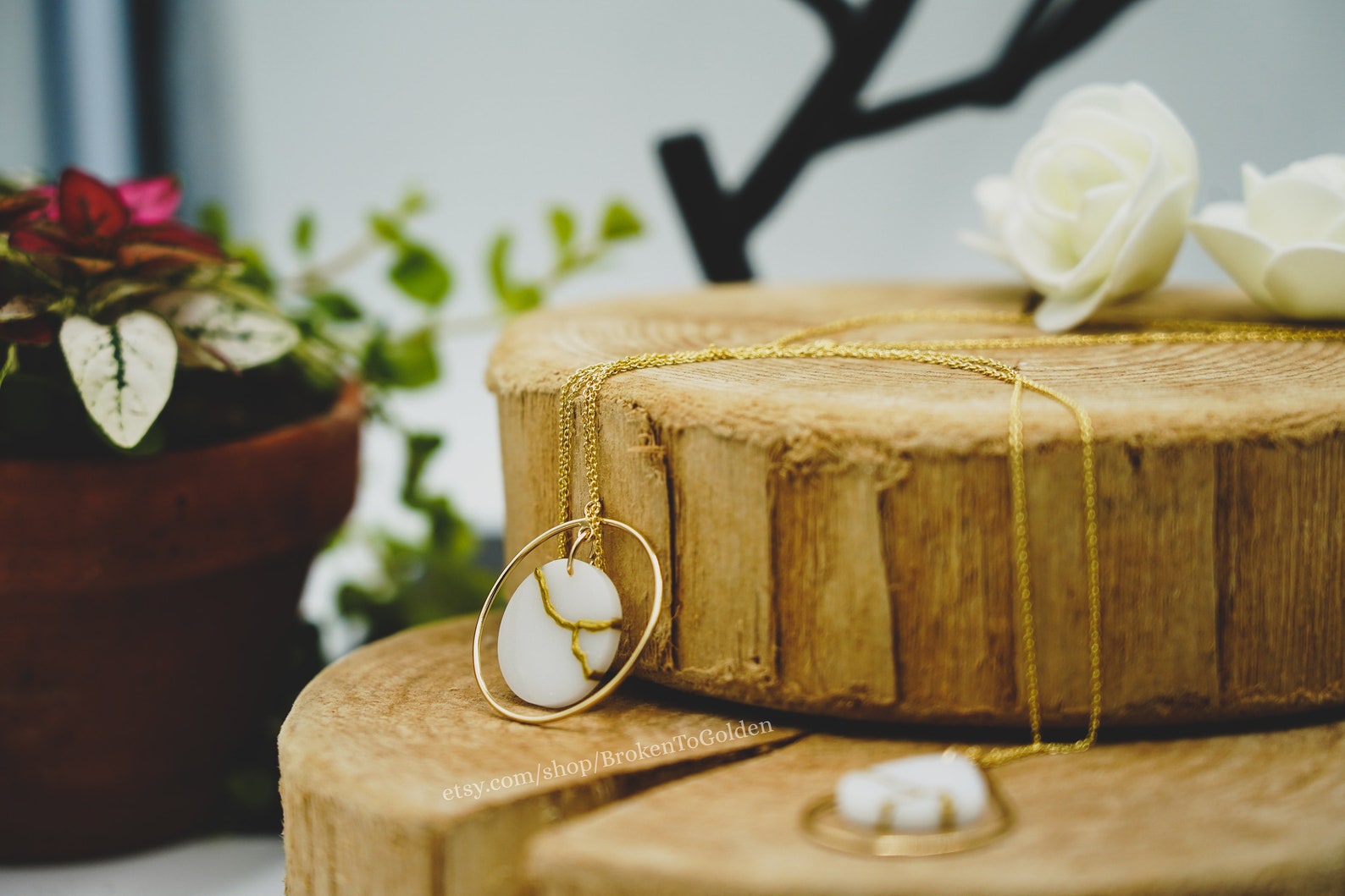 Kintsugi Circle Necklace 14k Gold-filled & Gold-plated - Etsy