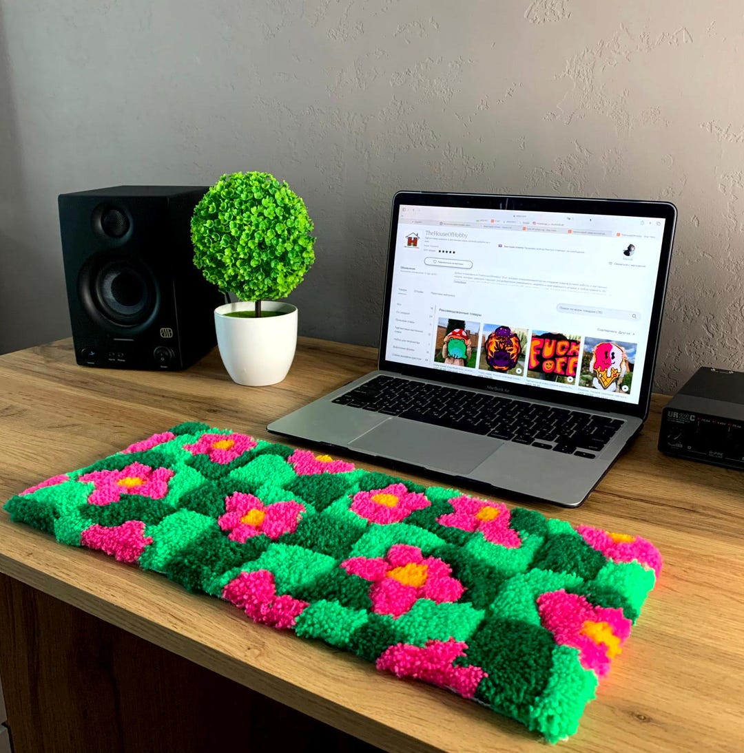 Handmade Retro Floral Checkered Tufted Keyboard Rug - Punch Needle Desk ...