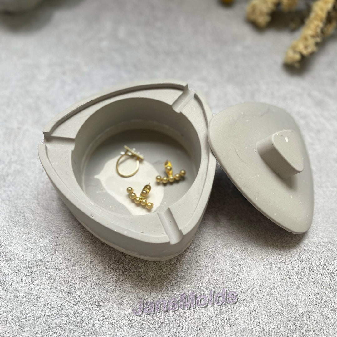 Triangle Cigar Ashtray With Lid Silicone Mold Cigarette Ashtray Mold ...