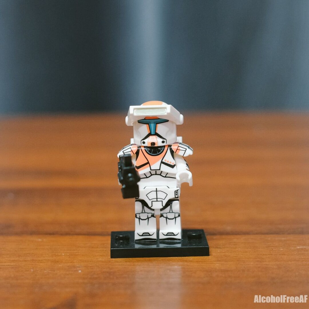 The Unyielding Leader: BOSS Clone Commando RC-1138 Custom Star - Etsy