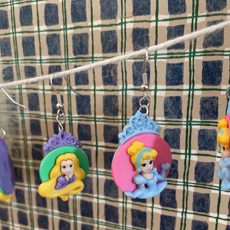 Princess Earrings - Etsy