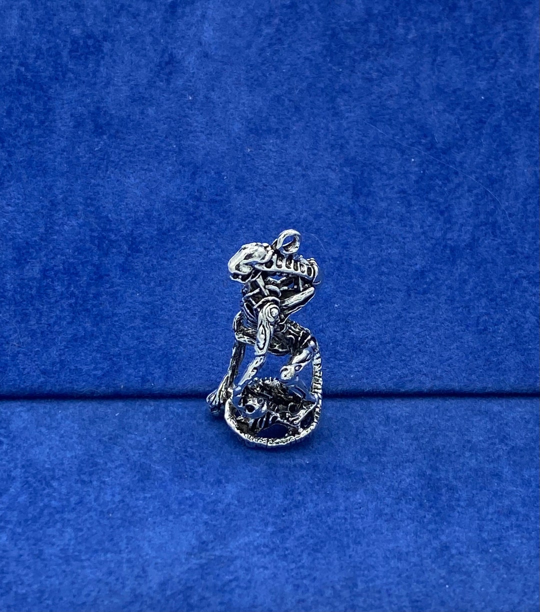 Silver Space Alien Creature Charm Pendants - Set of Three. - Etsy