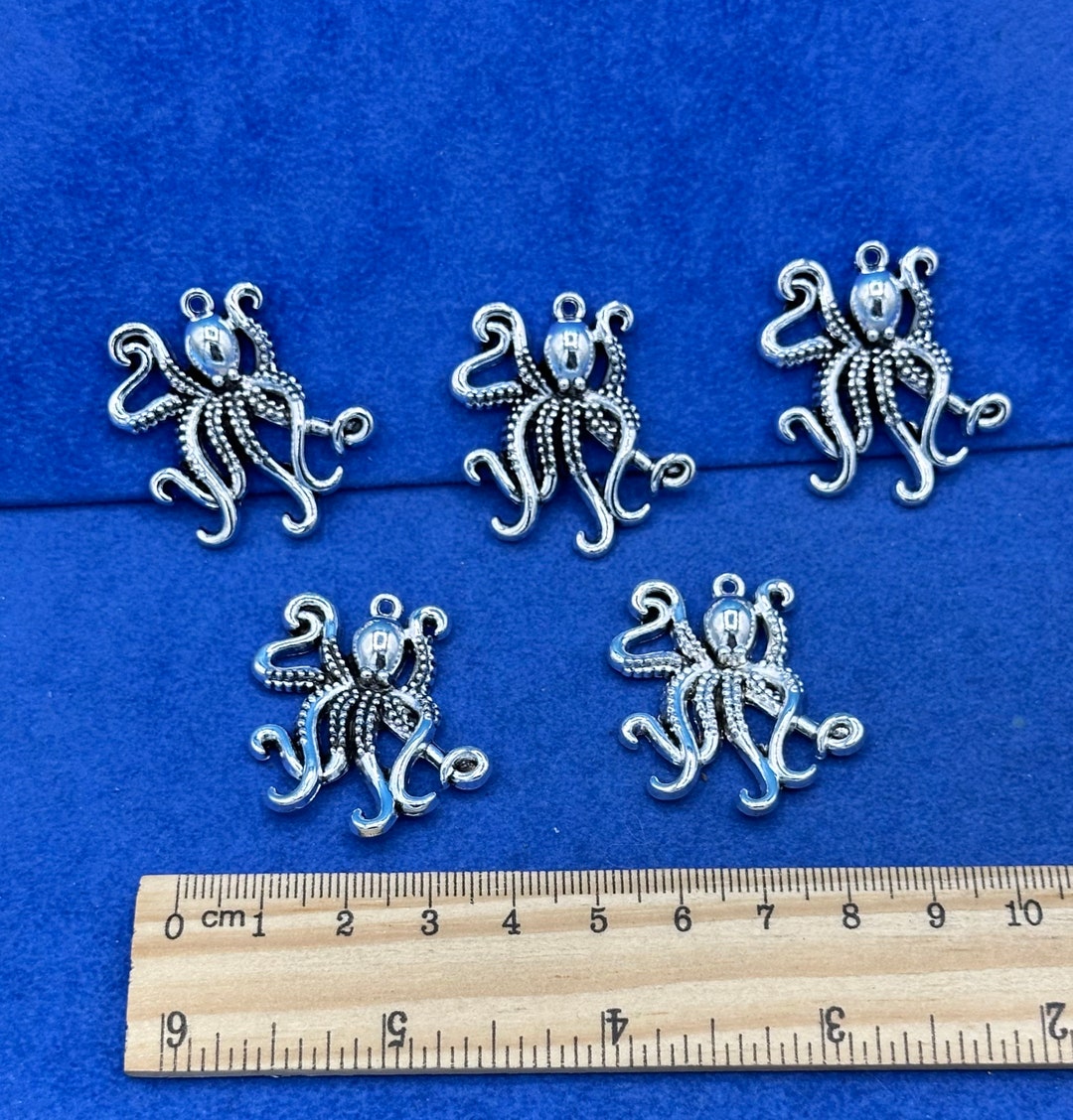 Mid Size Antique Silver Finish Octopus Pendant Charms ~ Set of Five - Etsy