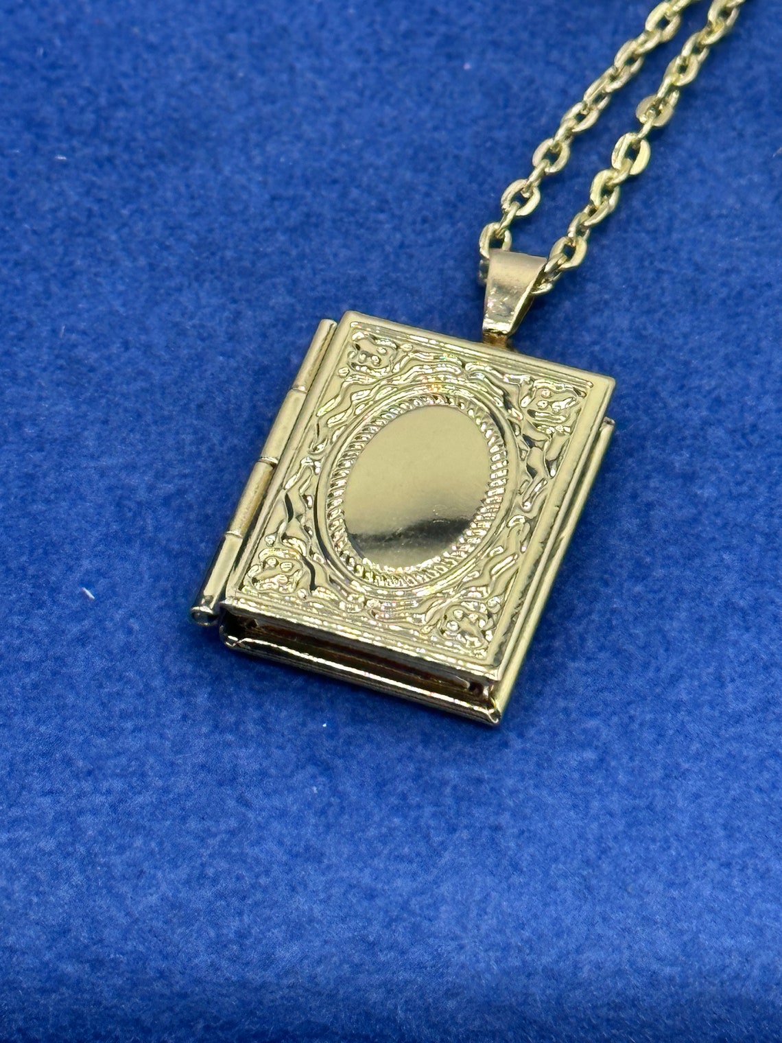 Gold Plated 18kt Book Style Locket With Detailed Engraved Cover ...