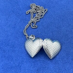 Stainless Steel Heart Shaped Photo Locket Art Deco Wave Engraved ...