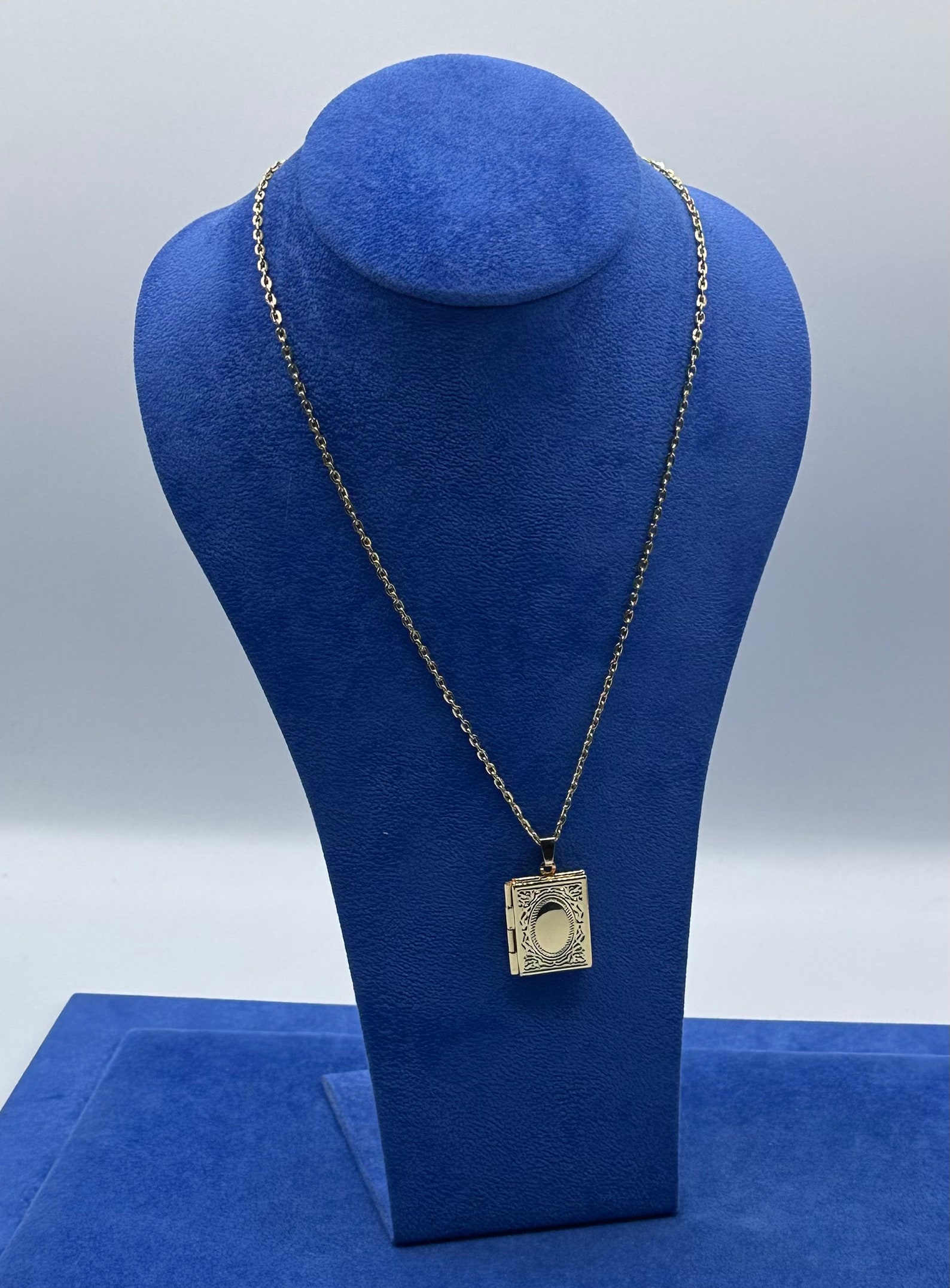 Gold Plated 18kt Book Style Locket With Detailed Engraved Cover ...