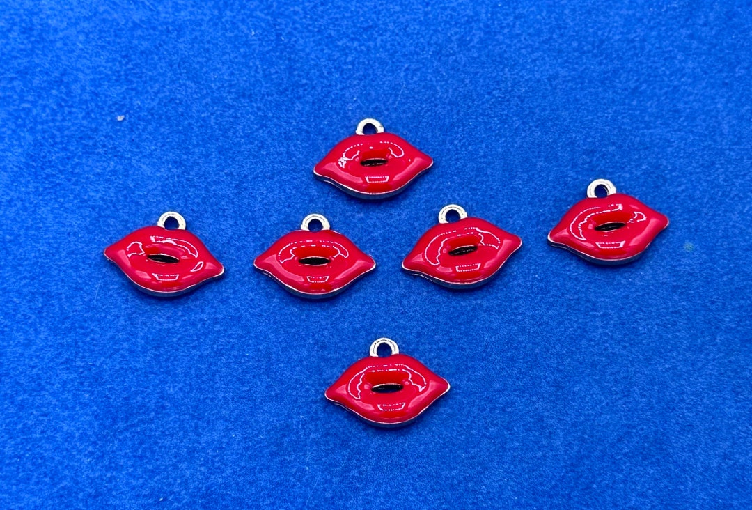 Bright Red Enamel & Gold Kissing Pout Lip Charms Pendants ~ Set of Six ...