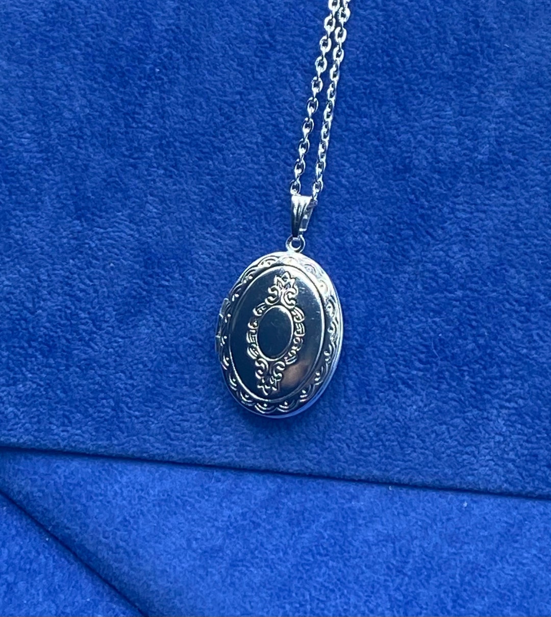 Stainless Steel Oval Photo Locket With a Regency Floral Design With ...