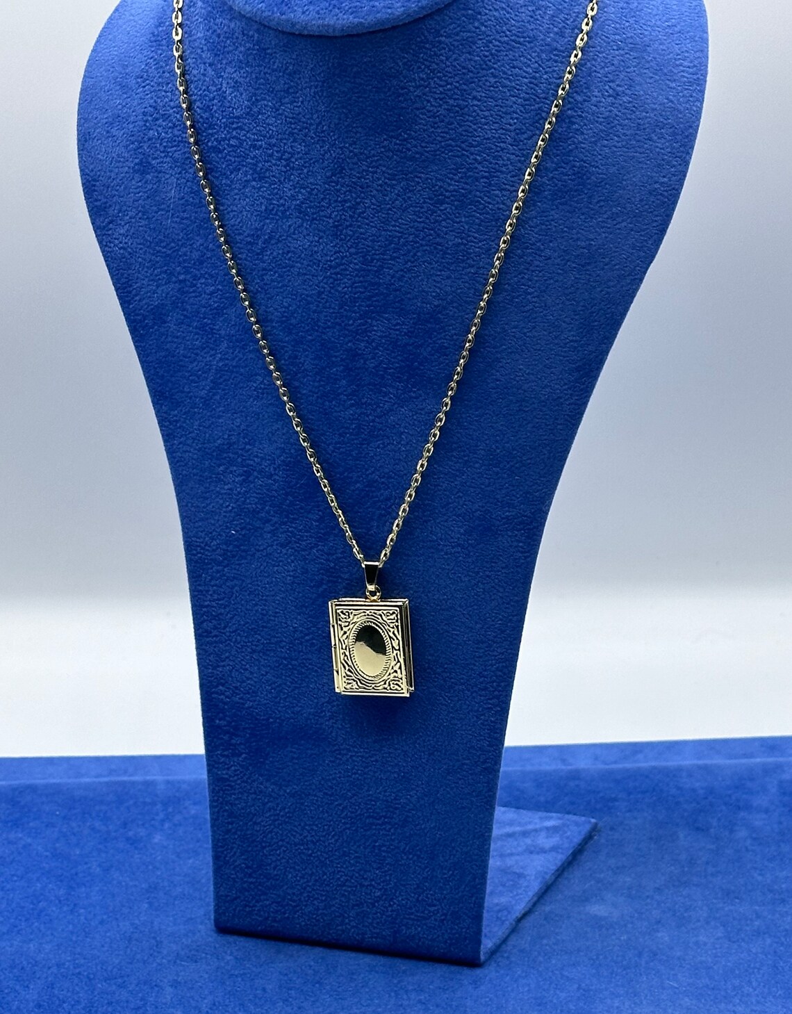 Gold Plated 18kt Book Style Locket With Detailed Engraved Cover ...