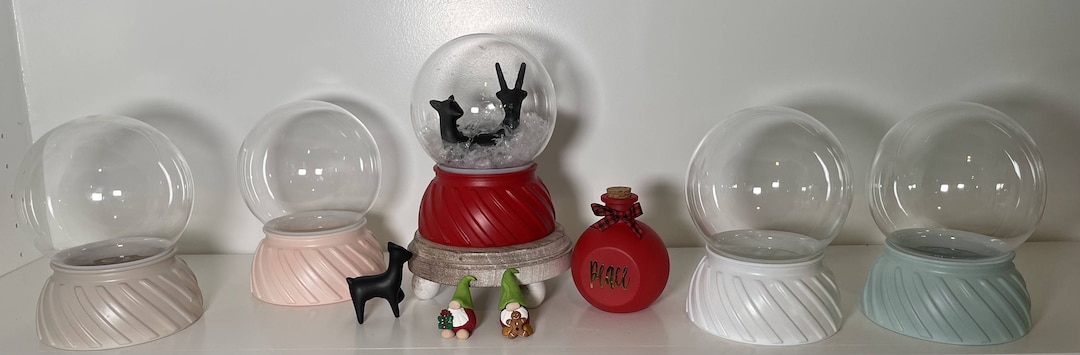 Beautiful Snow Globes Perfect for Any Season! - Etsy