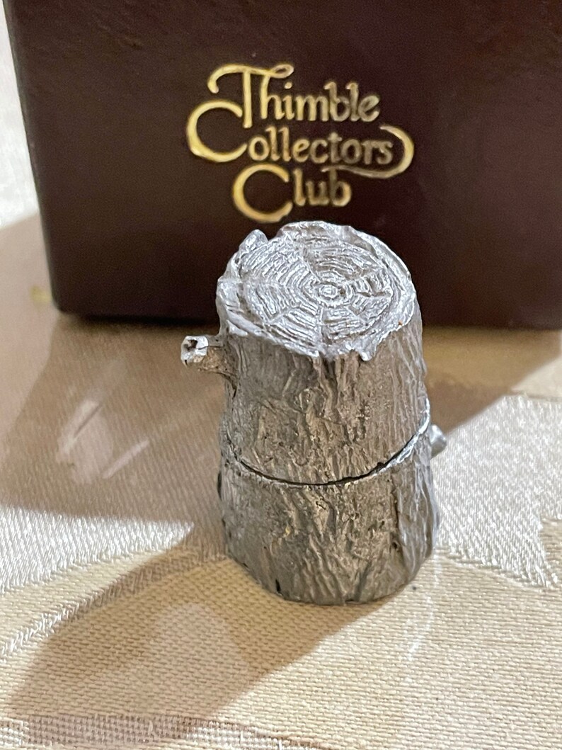 Thimble Collectors Club Squirrel in a Tree Bark Unique Lovely Pewter ...
