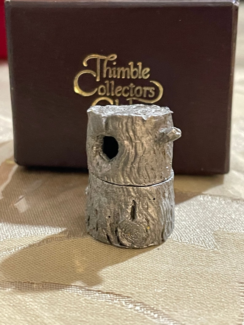 Thimble Collectors Club Squirrel in a Tree Bark Unique Lovely Pewter ...