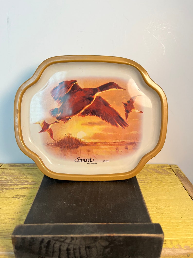 Vintage Metal Snack Trays Decor - Etsy