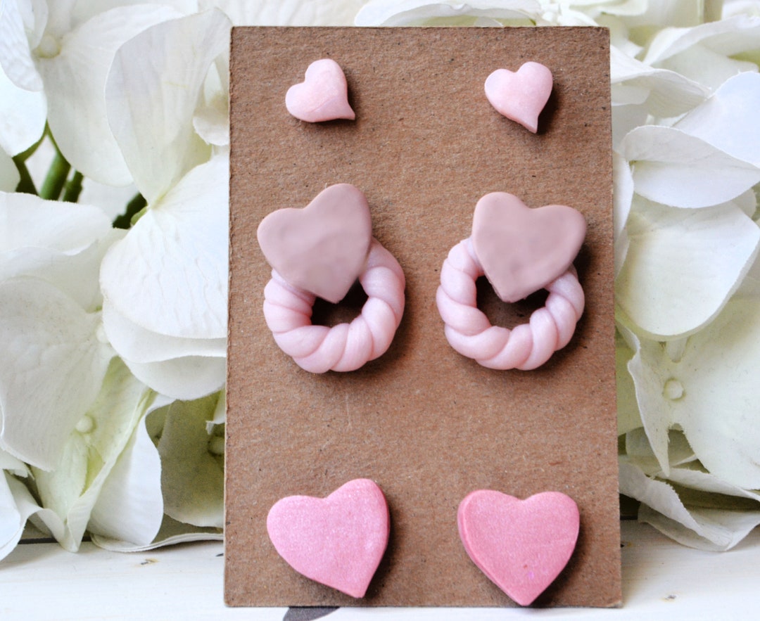 CLAY EARRINGS l Heart Studs l hypoallergénique l léger Des cadeaux pour ...