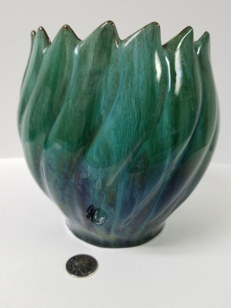 Blue Mountain Pottery Tulip Planter - Etsy