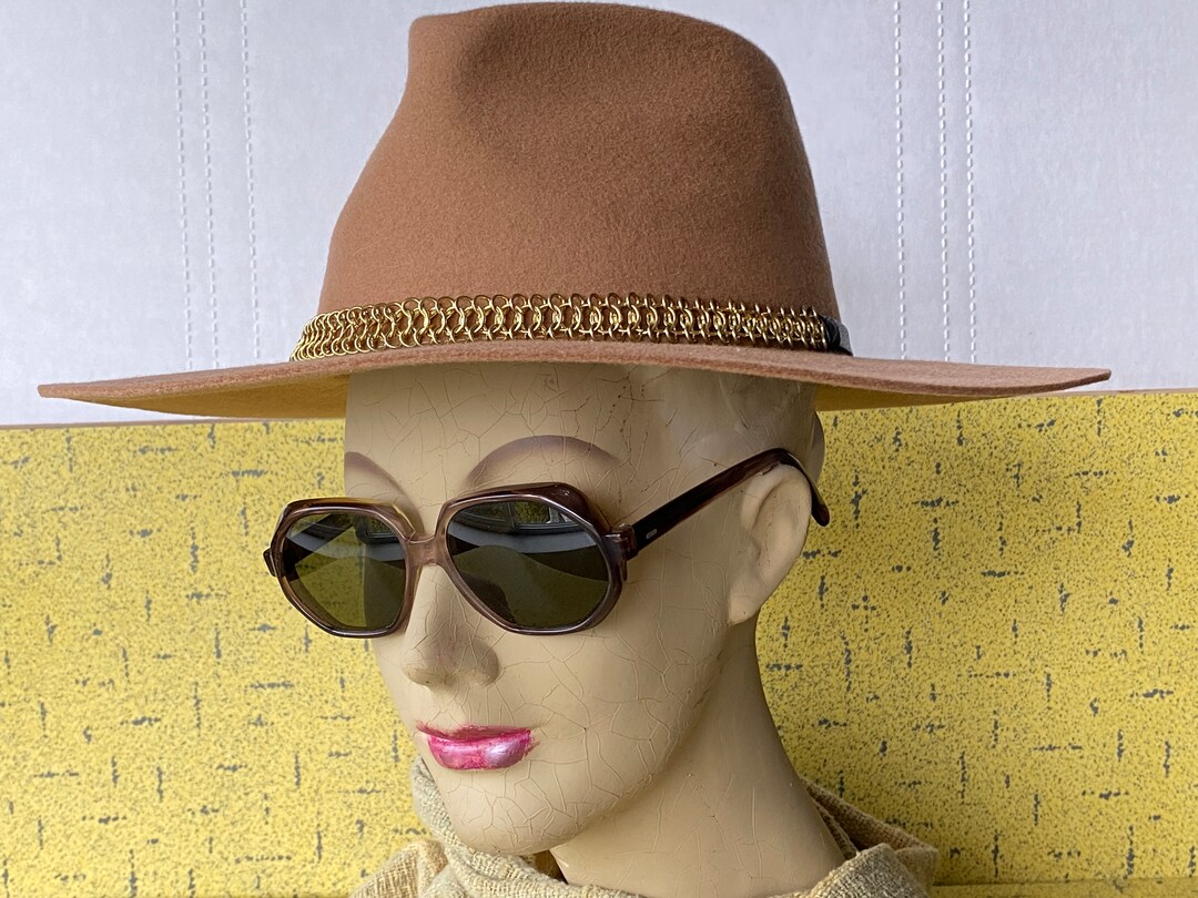 Bon Clic Bon Genre Womans SGUARNITO Hat -100% 5X Wool - Made in Italy ...
