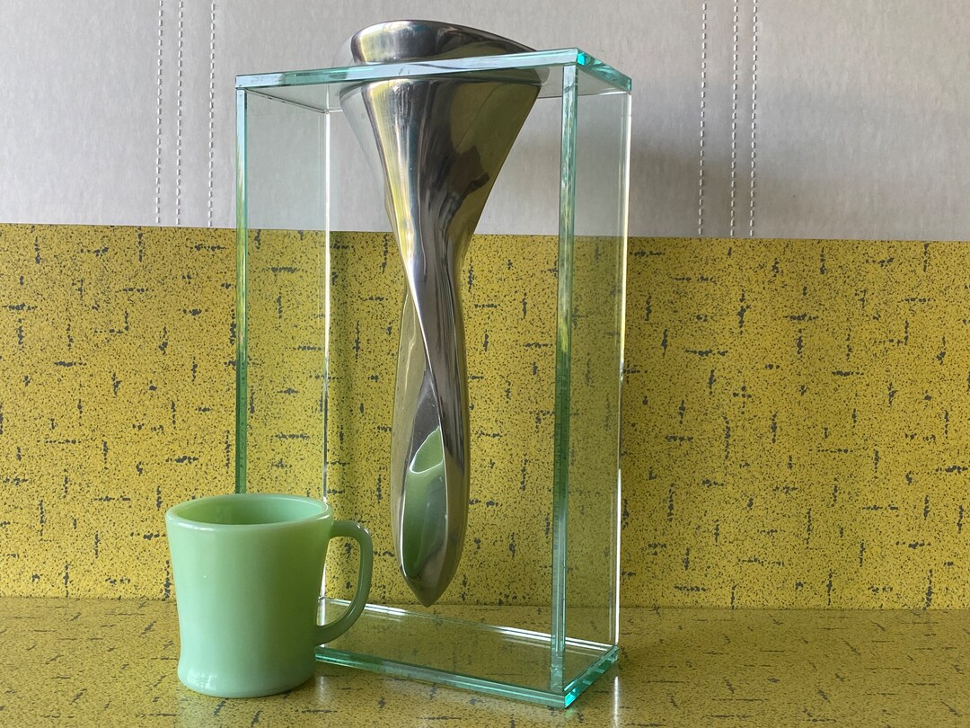 Lisa Mori for Inn Crystal 1990s Organic Modernist MCM Vase Spiral Twist ...