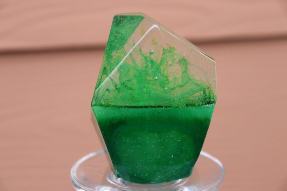 Acrylic Desk Decoration Kryptonite Green Resin Gem Fabric Weight Art ...