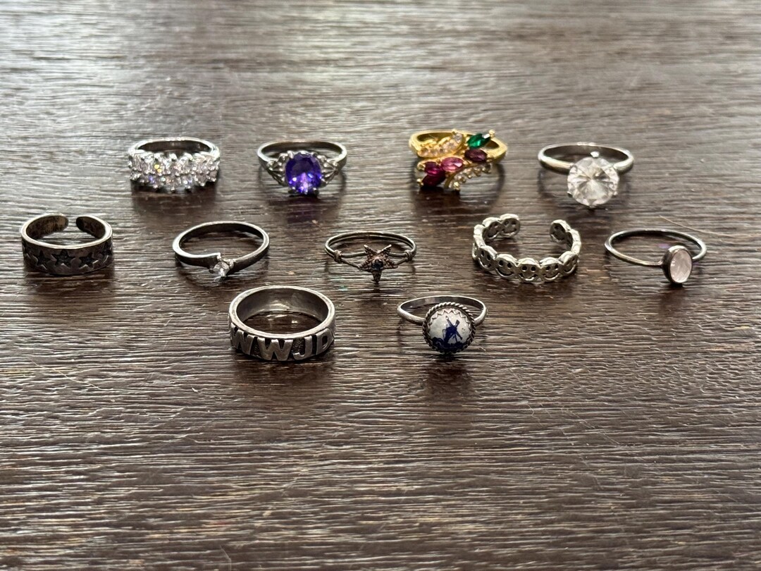 Lovely Collection of Vintage and Antique Sterling Silver Rings! Lot of ...