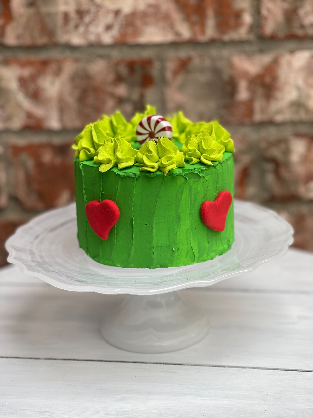 Faux Christmas Cake, Grinch Themed Cake, Whoville Cake, Green Cake ...