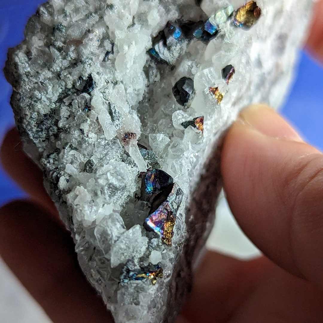 Beautiful Quartz With Vibrant Iridescent Chalcopyrites (small Cabinet ...