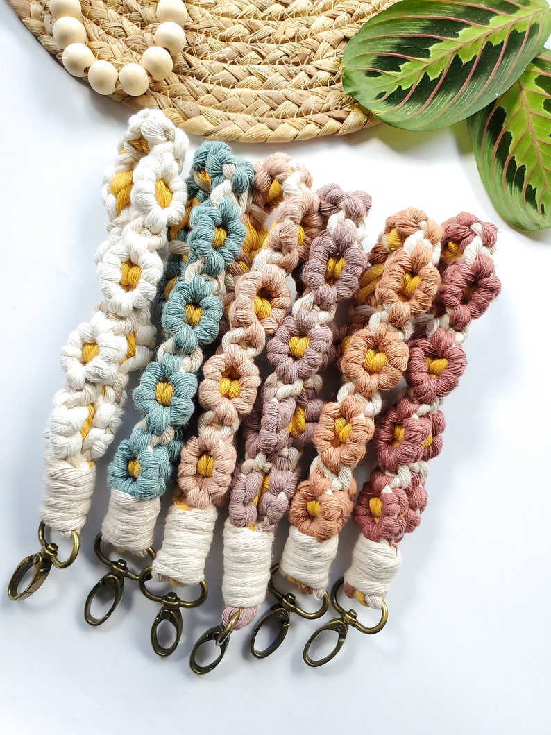 Flower Macrame Wristlet - Etsy