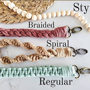 Macrame Wristlet Keychain/boho Macrame Wristlet/ Stocking Stuffer / Gift / Teacher - Etsy
