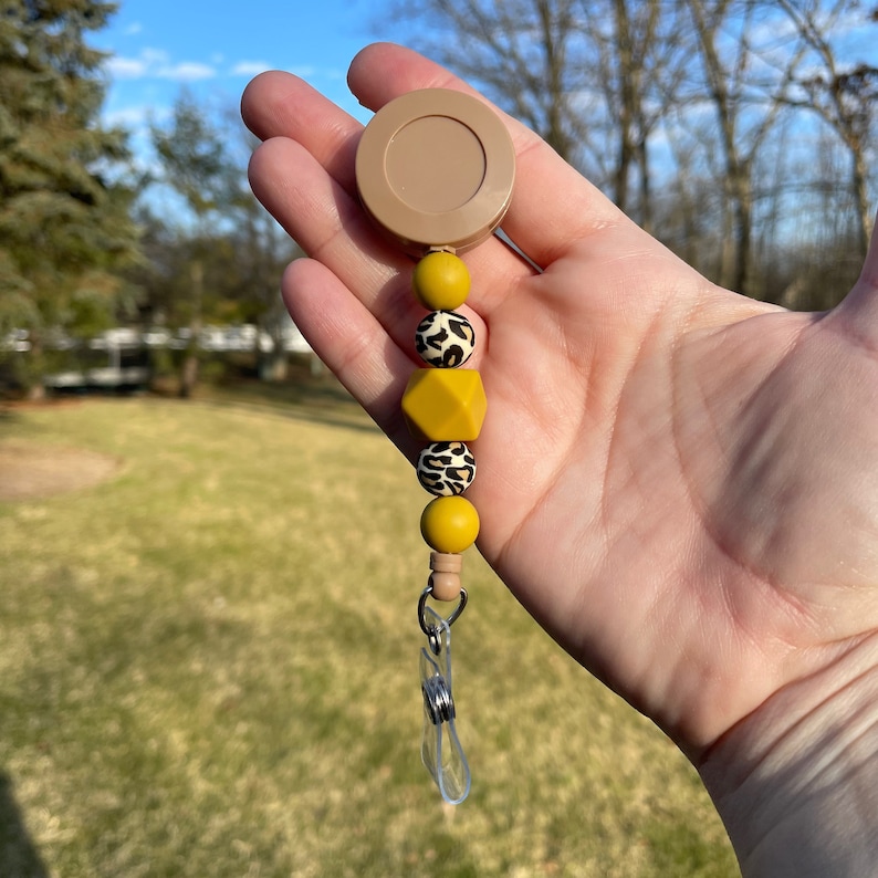 Rotating Alligator Clip Beaded Badge Reel Unique Badge Reel - Etsy