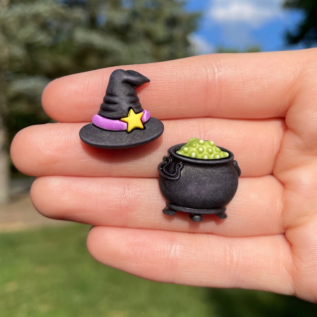 Witch Hat and Cauldron Pin Set | Novelty Pins | Unique Pins | Fun Pins ...