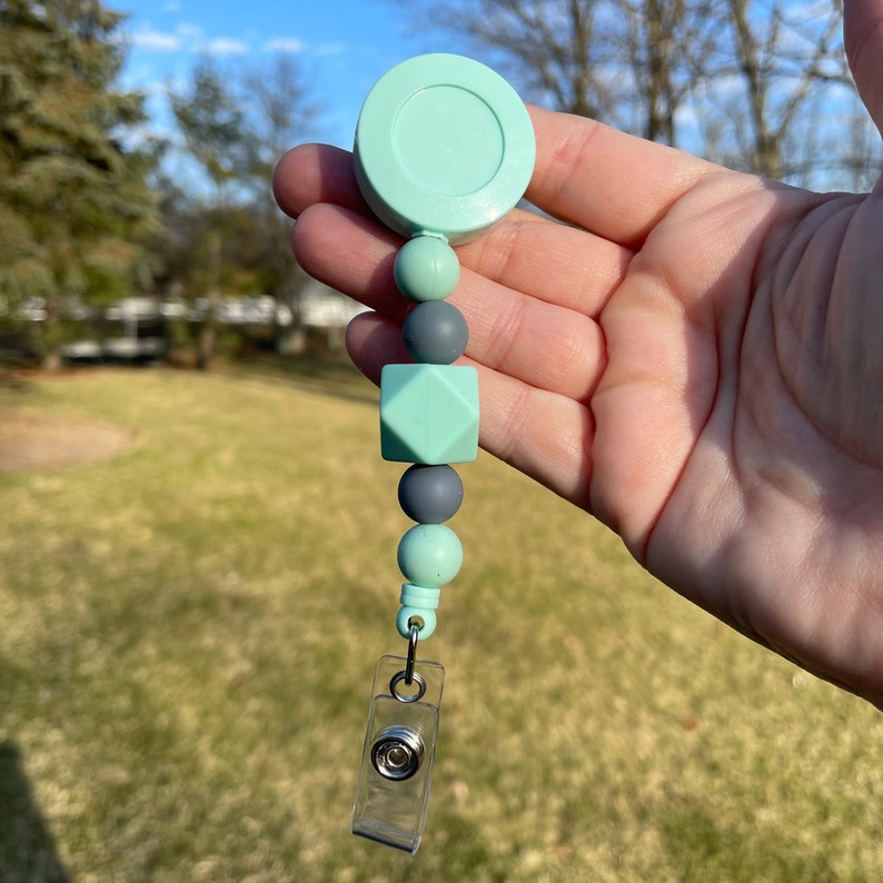 Rotating Alligator Clip Beaded Badge Reel Unique Badge Reel - Etsy