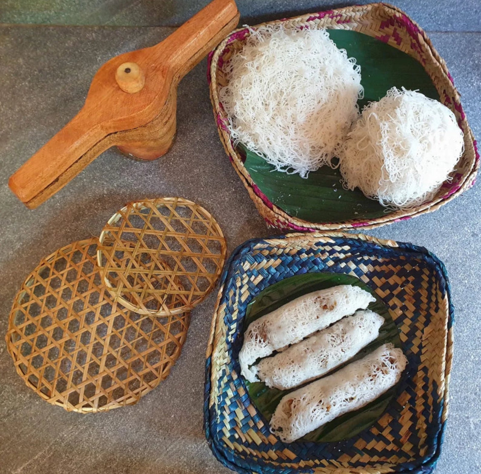 Wooden String Hopper Maker Idiyappam Extruder Machine Noodle Puttu ...