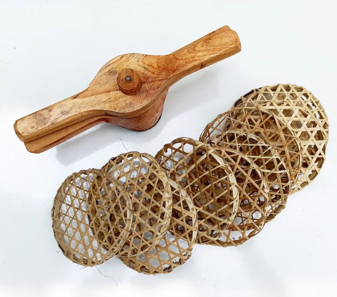 Wooden String Hopper Maker Idiyappam Extruder Machine Noodle Puttu ...