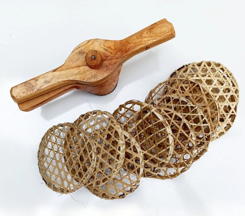 Wooden String Hopper Maker Idiyappam Extruder Machine Noodle Puttu ...