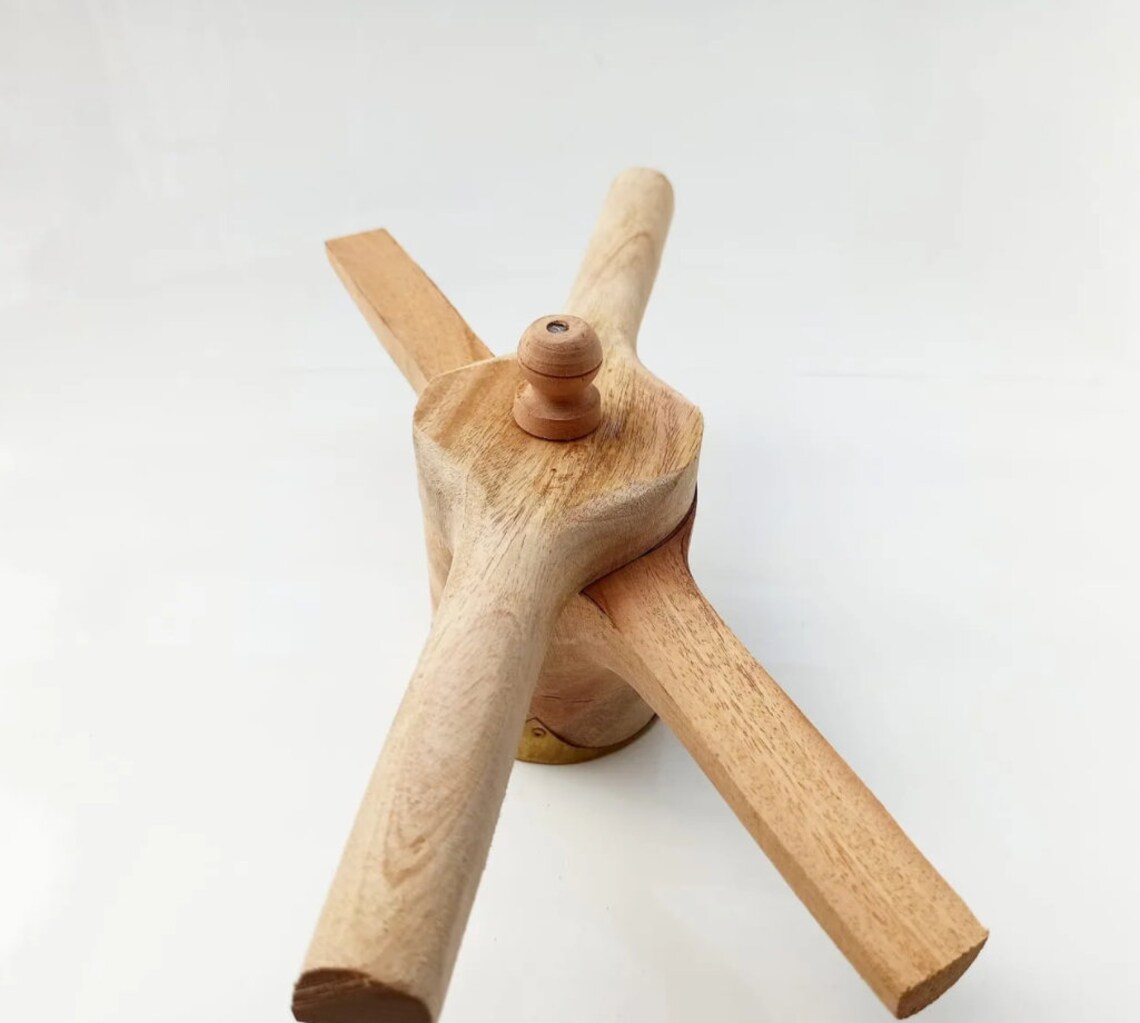 Wooden String Hopper Maker Idiyappam Extruder Machine Noodle Puttu ...