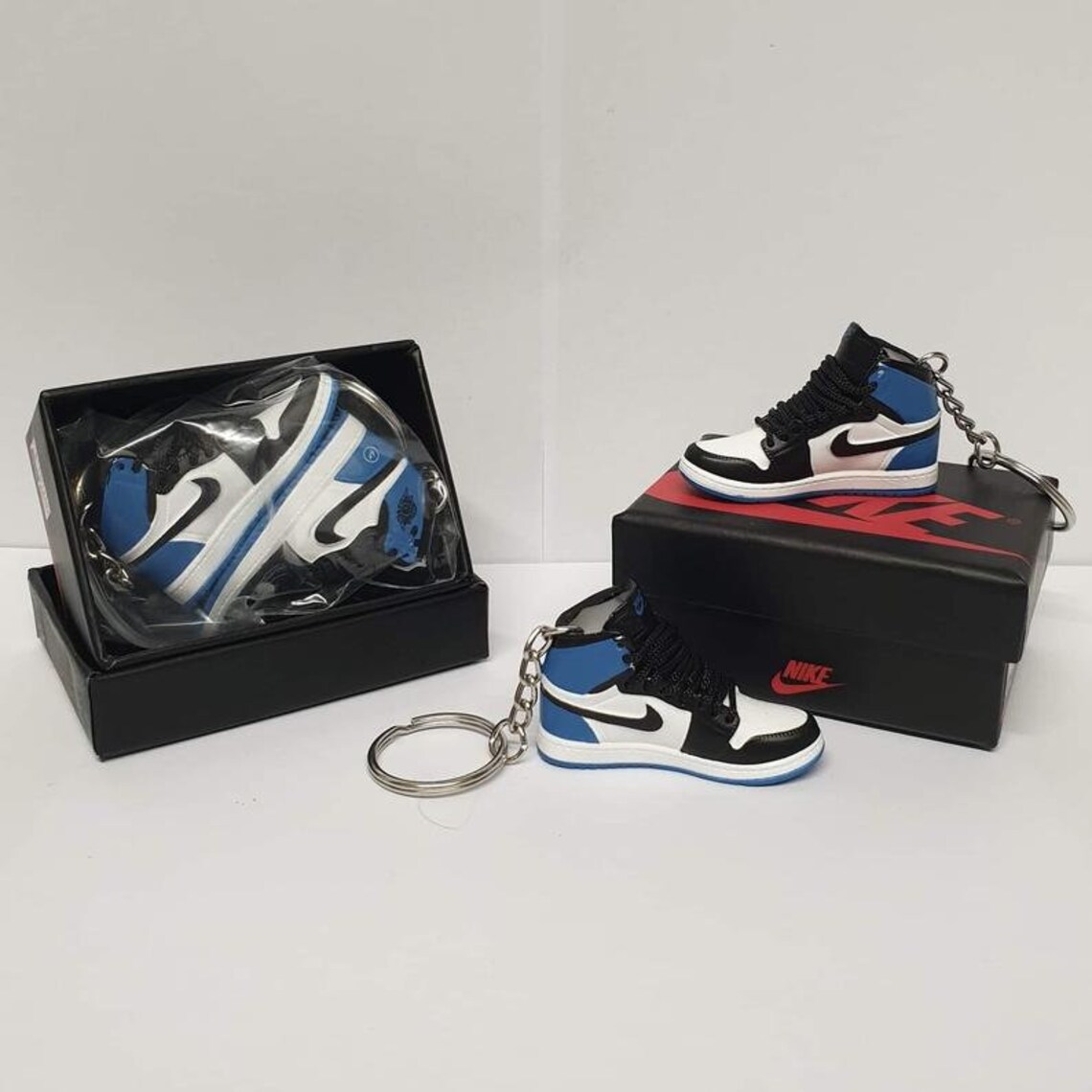 US Stock 3D Mini Sneaker Keychain Gift Set AIR JORDAN 1 The | Etsy