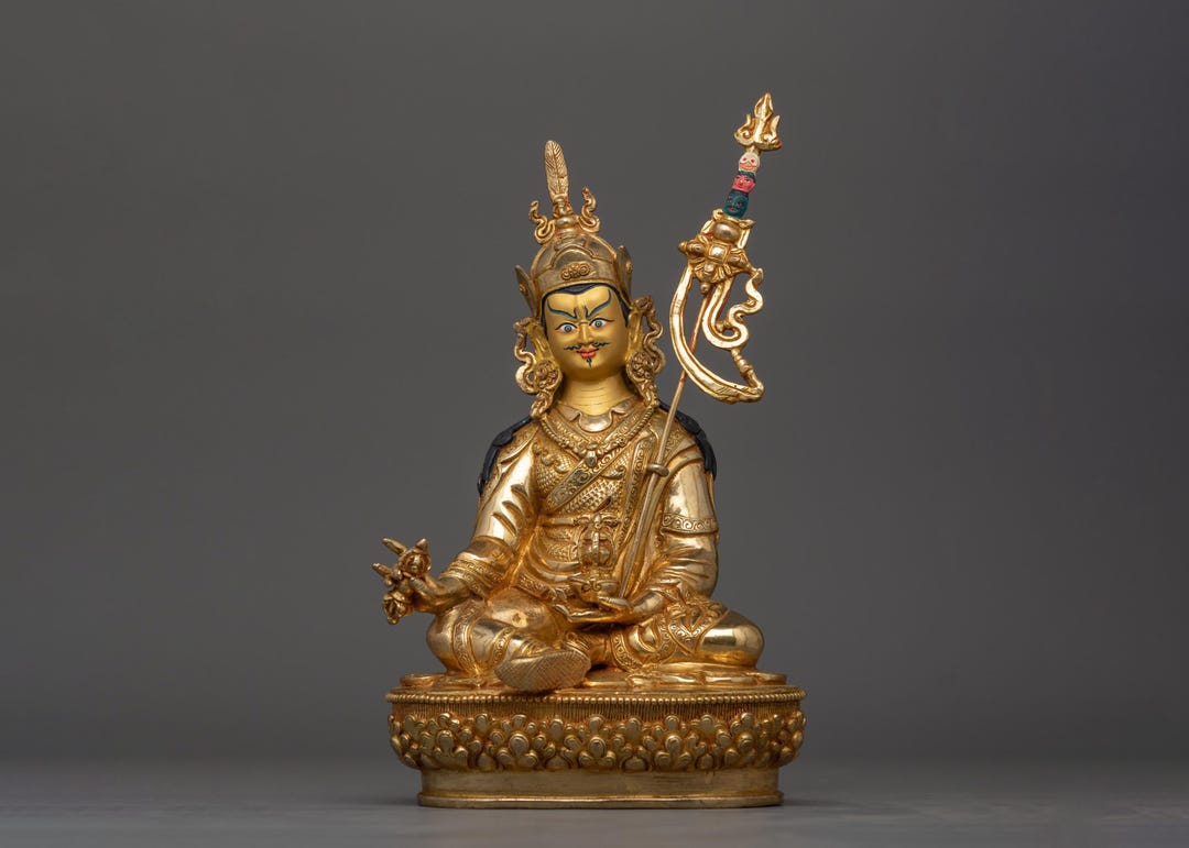 Tibetan Spiritual Master Staue of Guru Rinpoche | Meditation & Sacred ...