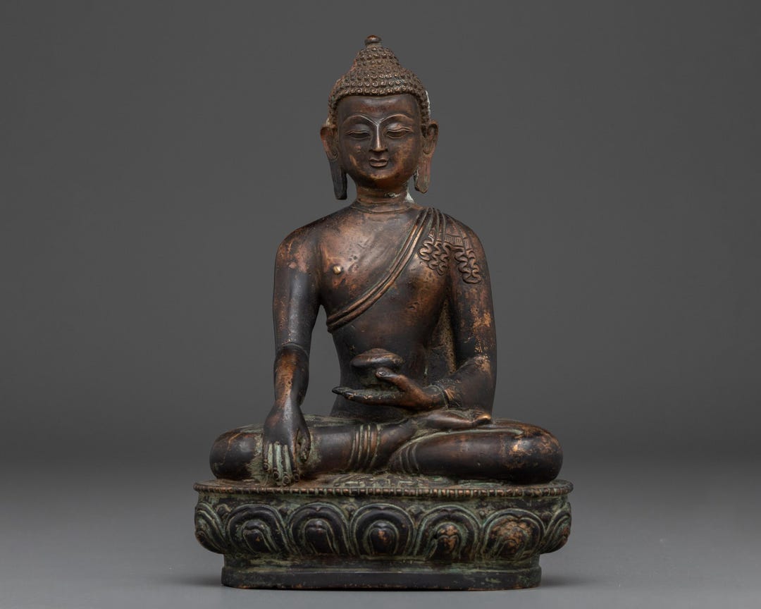 The Shakyamuni Buddha Artwork, Peaceful Sage Figurine | Figurine for ...