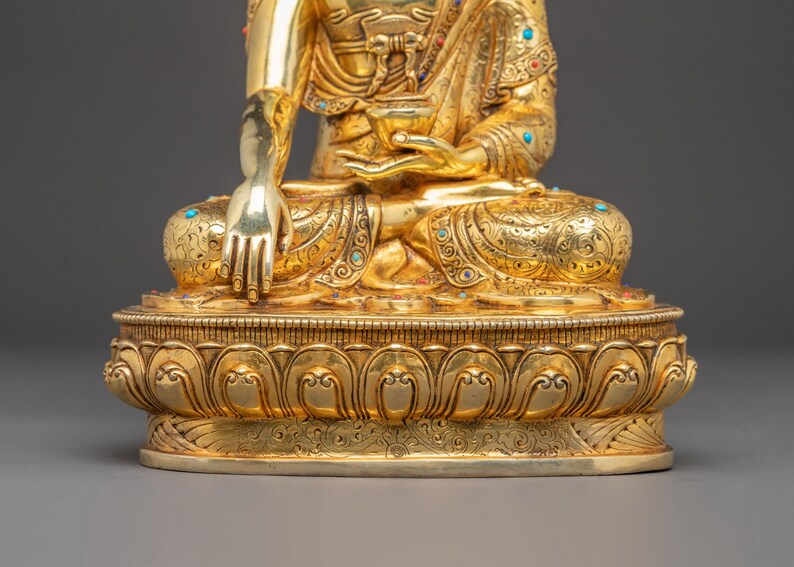 Handcrafted Copper Statue of Buddha Shakyamuni | Traditional Himalayan ...