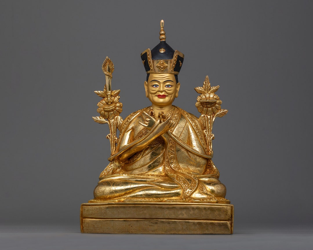 Heritage of Rangjung Rigpe Dorje, the 16th Karmapa Statue ...