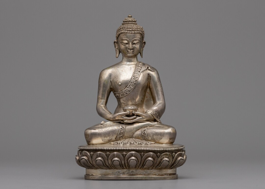 Namo Amitabha Buddha Statue - Invoke the Divine Presence of Namo ...