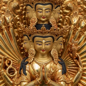 Avalokiteshvara Having 1000 Arms Statue Hand-carved Buddhist Chenrezig ...