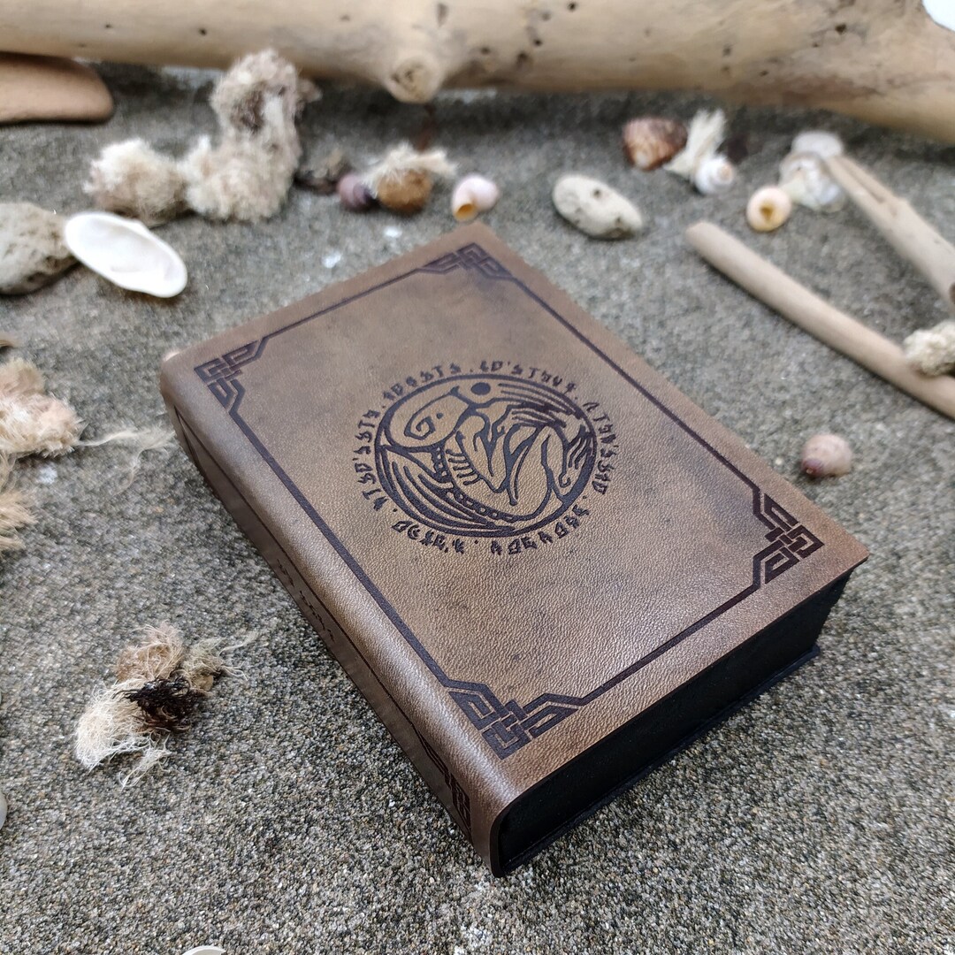 Dice Box Holder and Dice Tray in Wood and Leather Cthulhu Themed ...