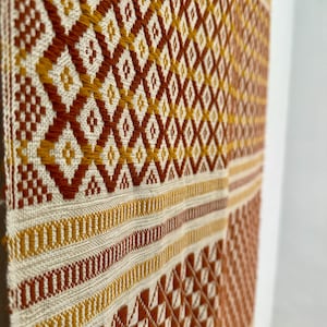 Sri Lankan Dumbara Wall Hanging | Indigenous Thalagune Hand-woven Piece ...