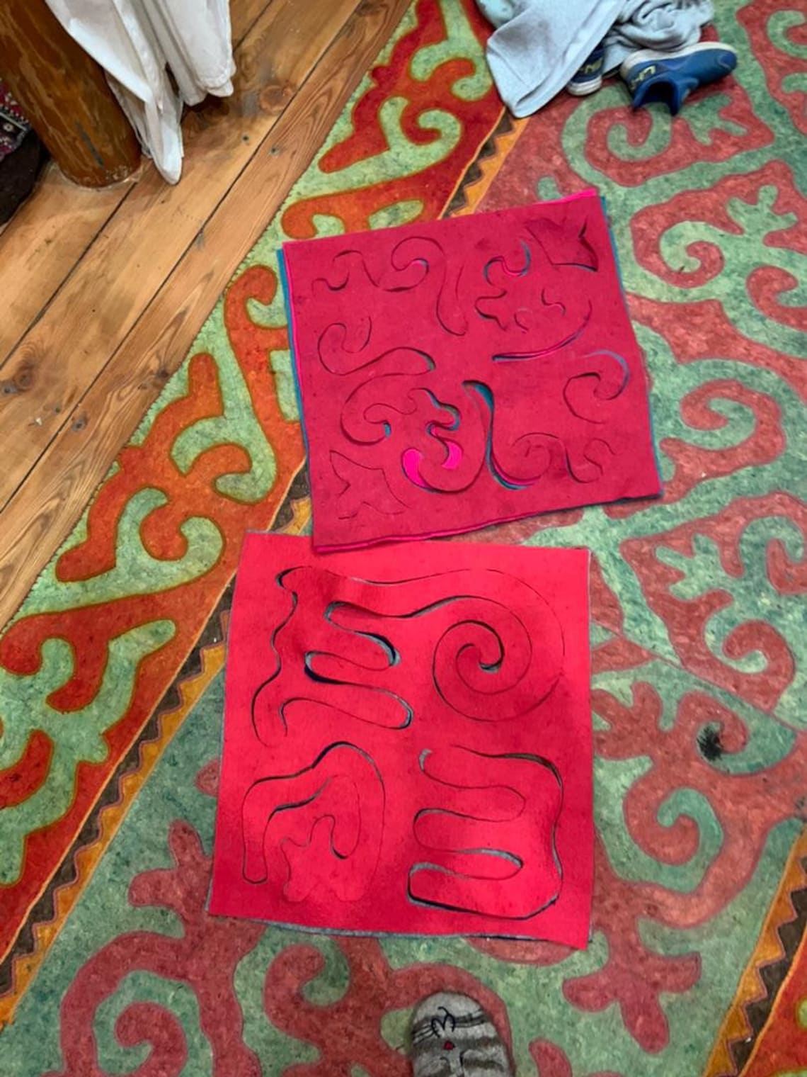 Red Pink Felt Shyrdak Kyrgyzstan Handmade Traditional | Etsy