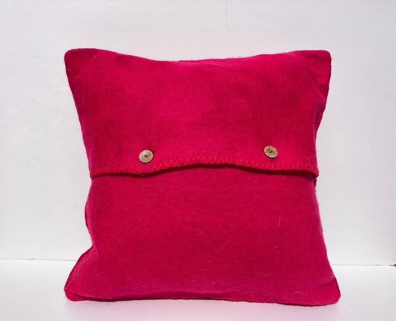 Red Pink Felt Shyrdak - Kyrgyzstan Handmade - Traditional Cushion Cover ...