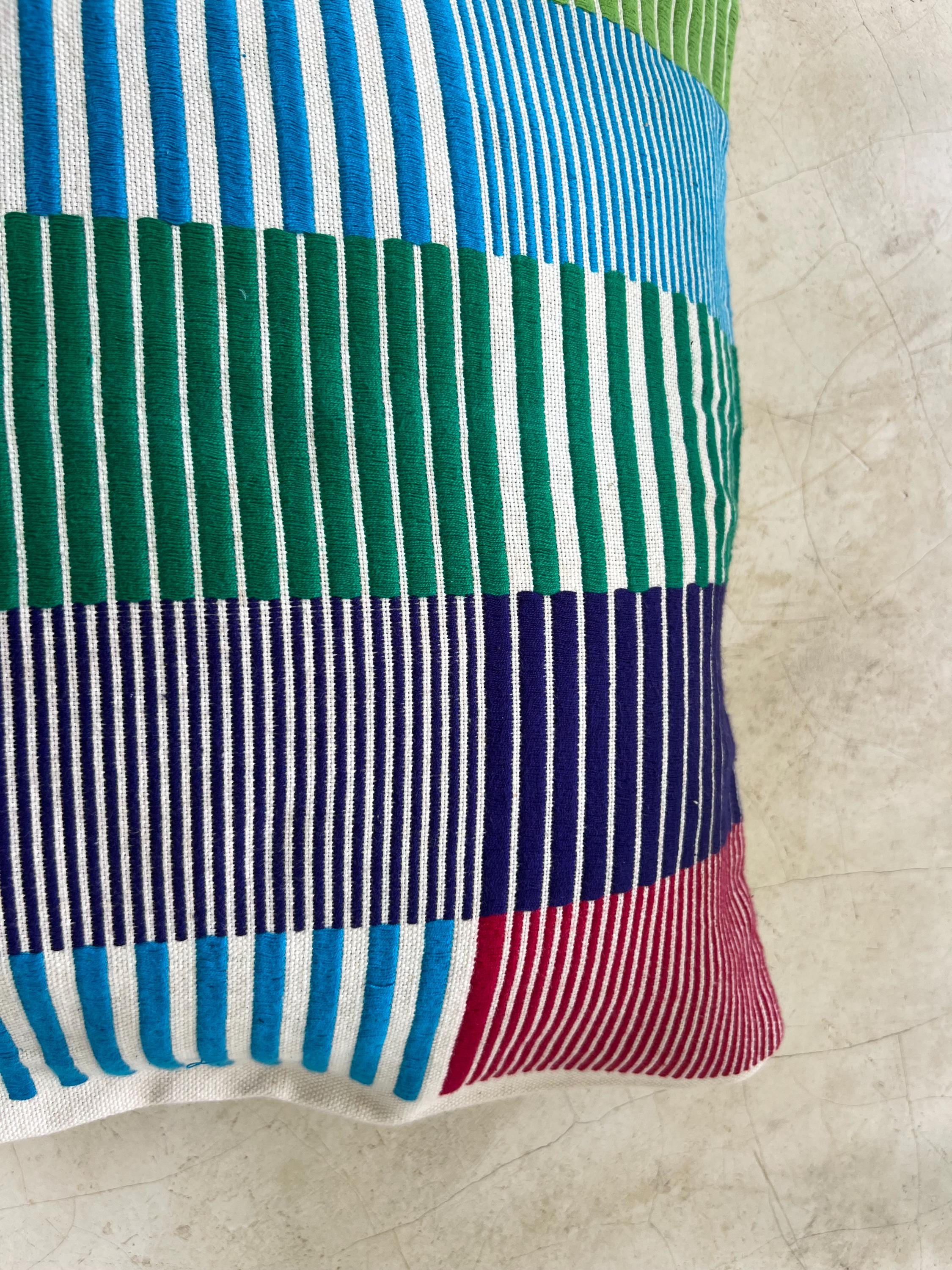 Sri Lankan Dumbara Pillow Cover | Indigenous Thalagune Hand-woven ...