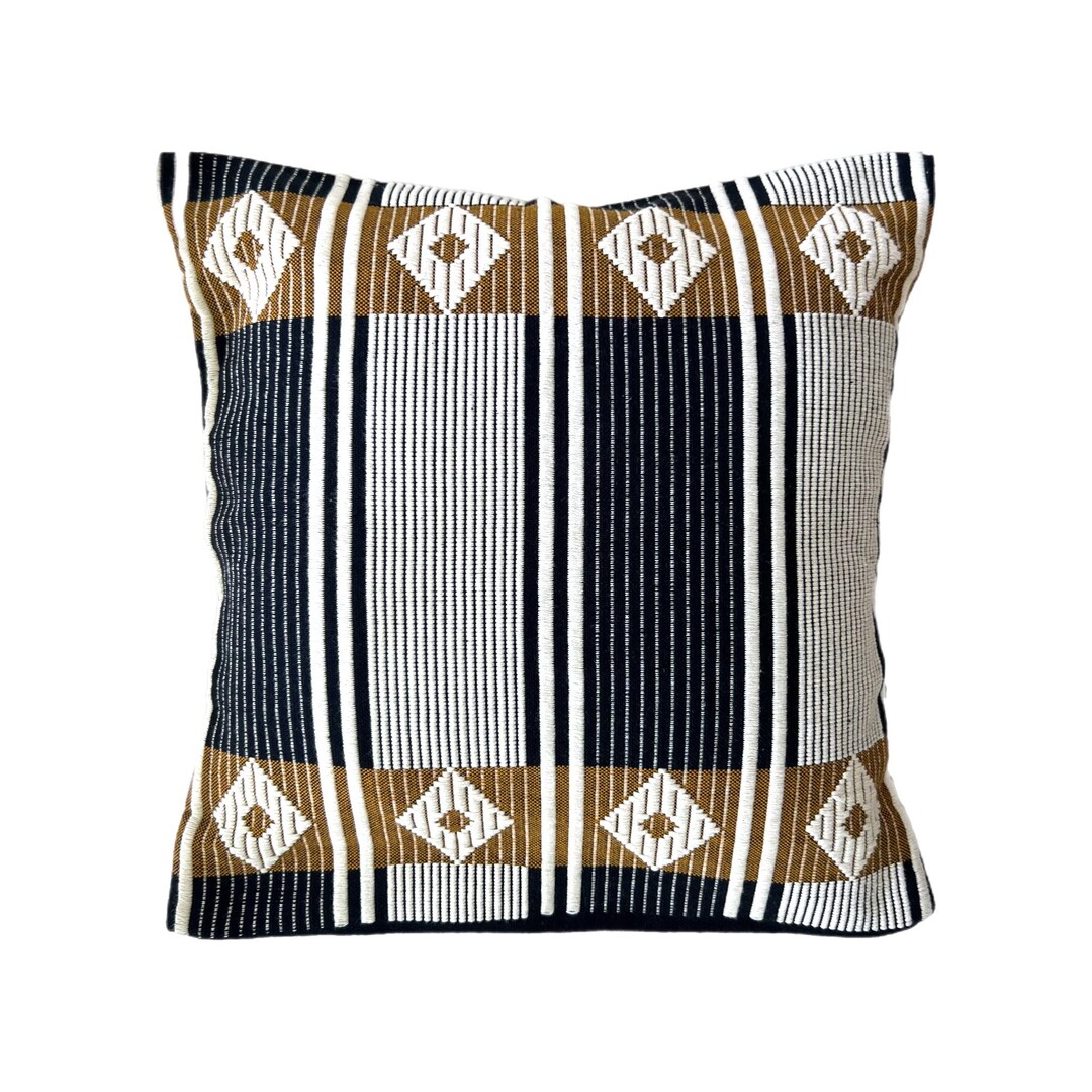 Sri Lankan Dumbara Pillow Cover | Indigenous Thalagune Hand-woven ...