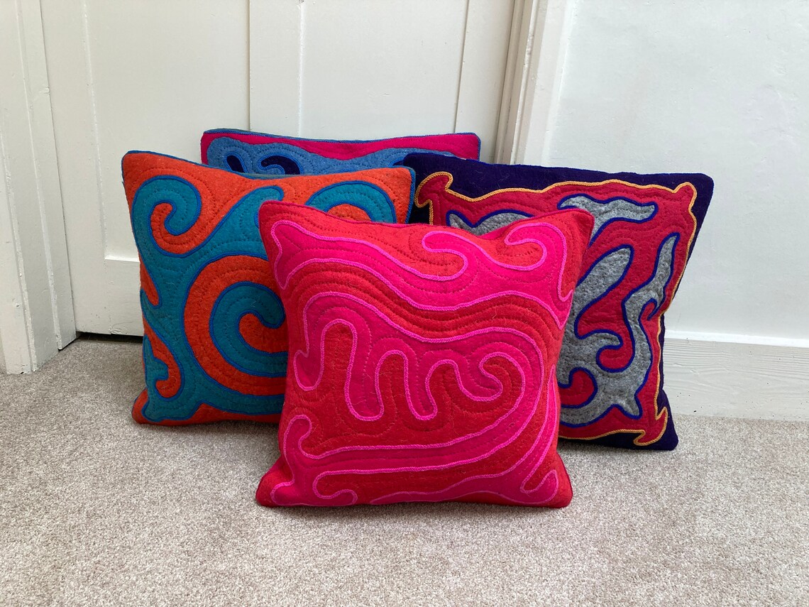 Red Pink Felt Shyrdak - Kyrgyzstan Handmade - Traditional Cushion Cover ...