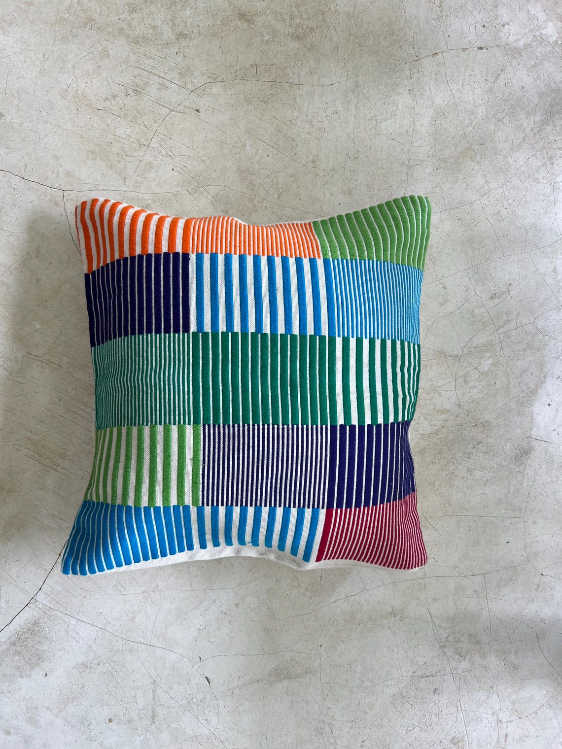 Sri Lankan Dumbara Pillow Cover | Indigenous Thalagune Hand-woven ...