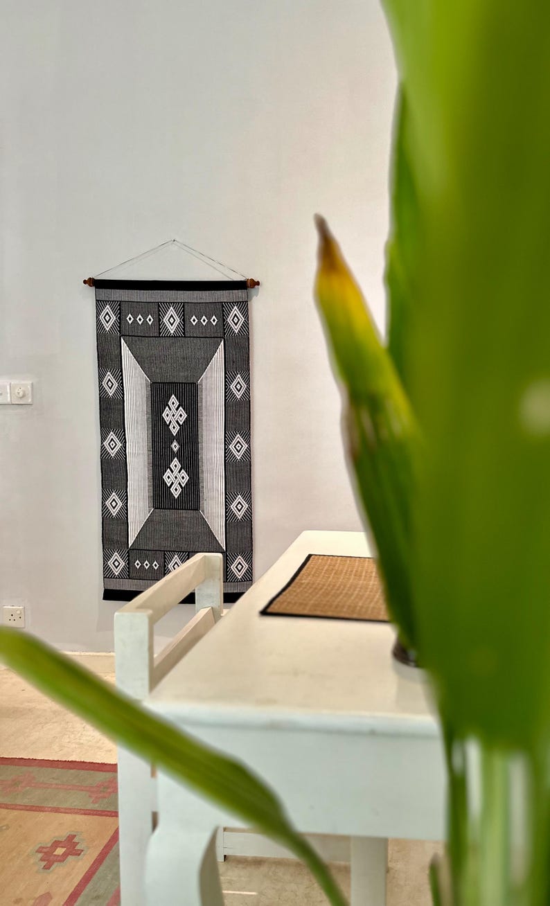 Sri Lankan Dumbara Black and White Wall Hanging | Indigenous Thalagune ...